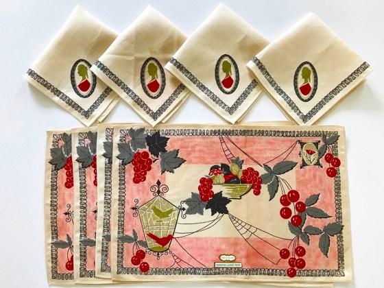 The Colorful World of Collecting: A Vintage Tea Towel Interview – In ...