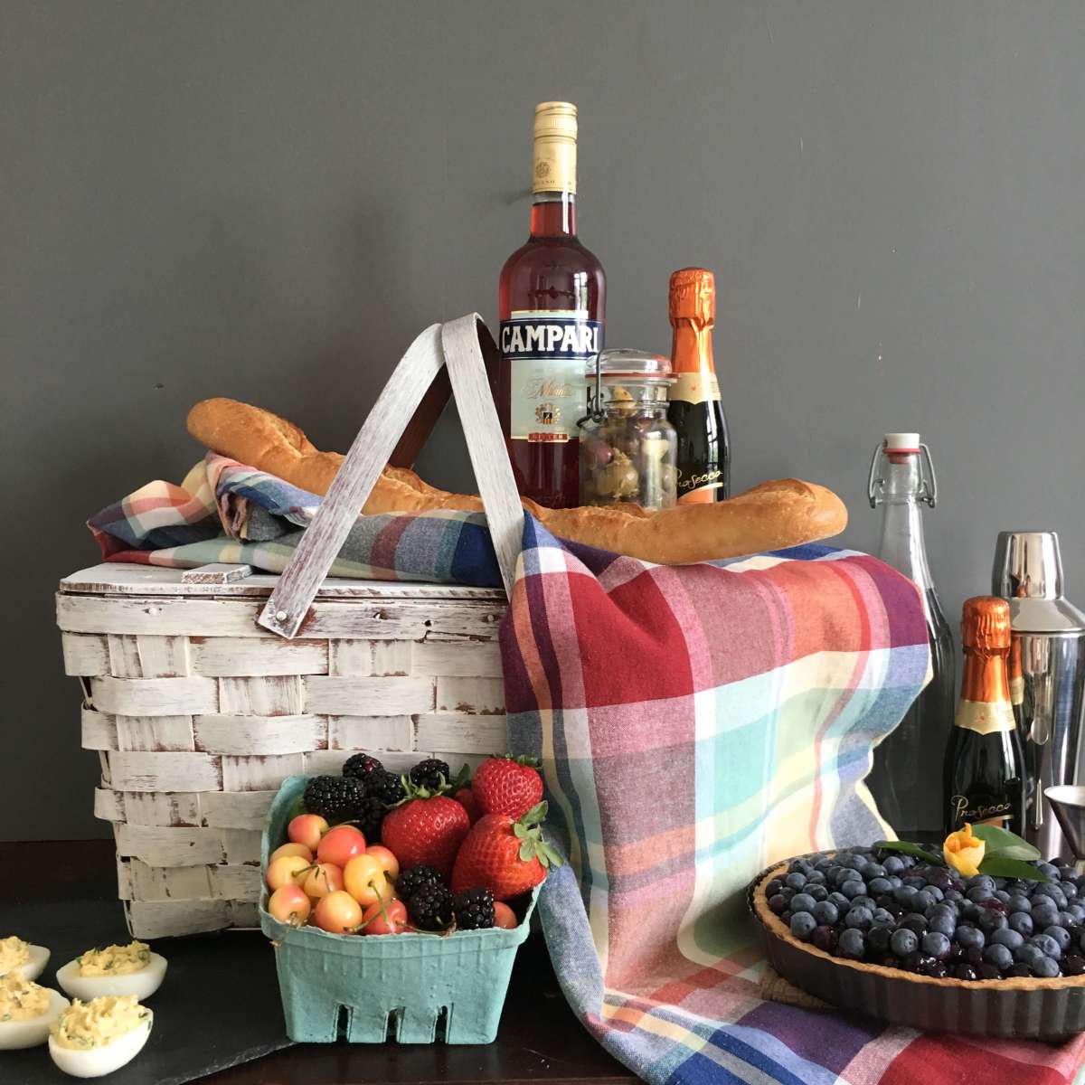 The Art of the Vintage Picnic – In the Vintage Kitchen: Where History ...