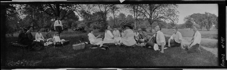 The Art of the Vintage Picnic – In the Vintage Kitchen: Where History ...