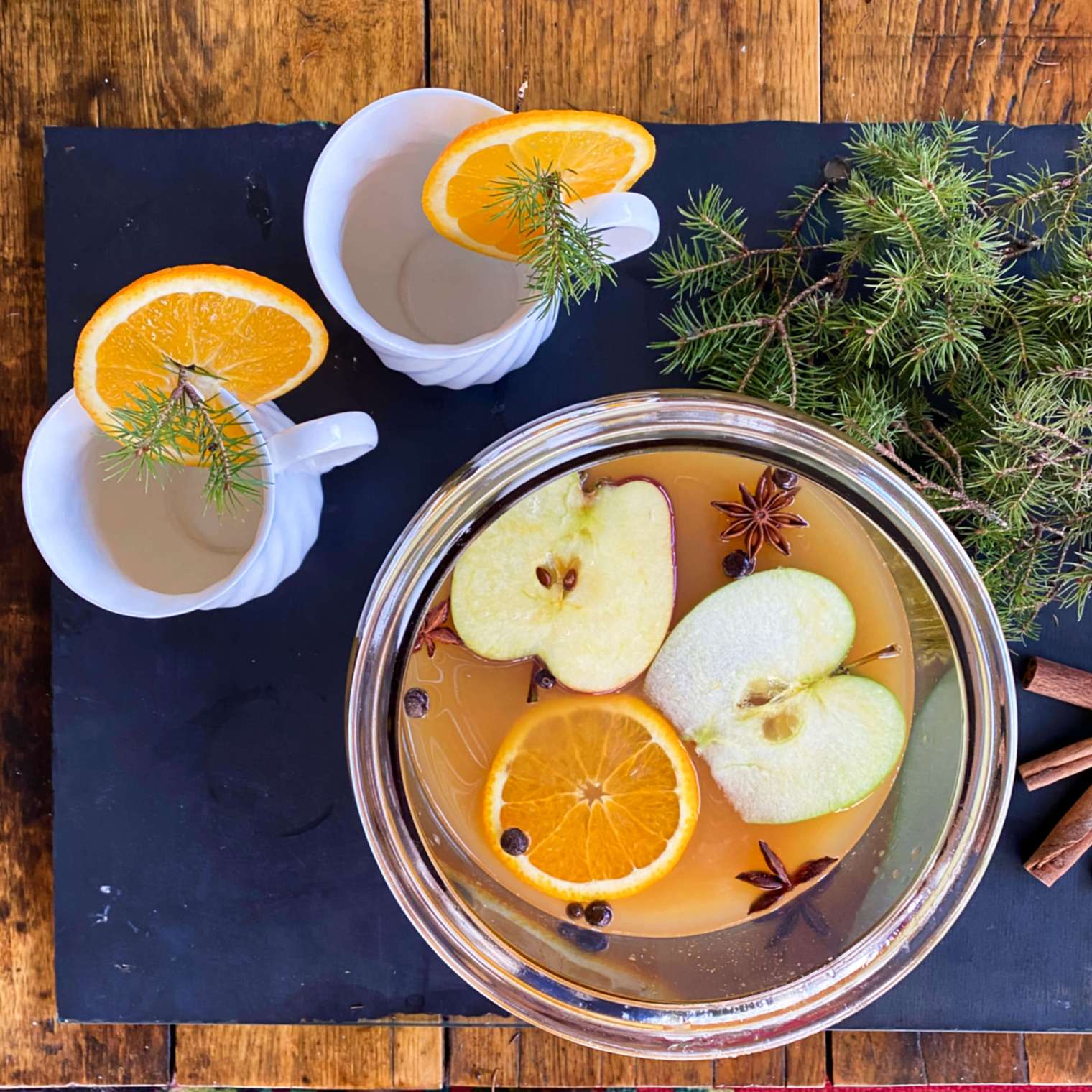Homemade Citrus Cider: The Simmering Scent of the Holiday Season – In ...